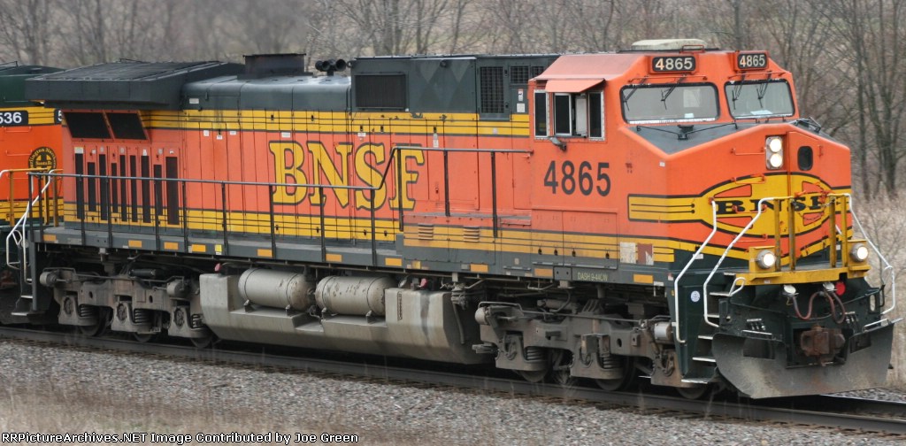 BNSF 4865